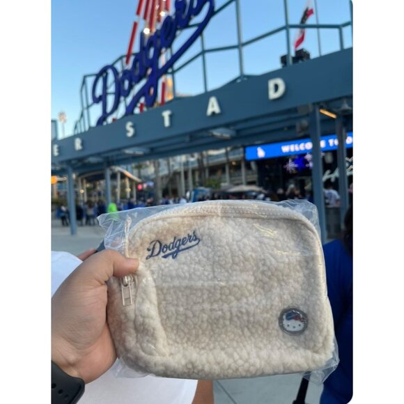 Hello Kitty | Bags | New La Dodgers X Hello Kitty 5th Anniversary ...